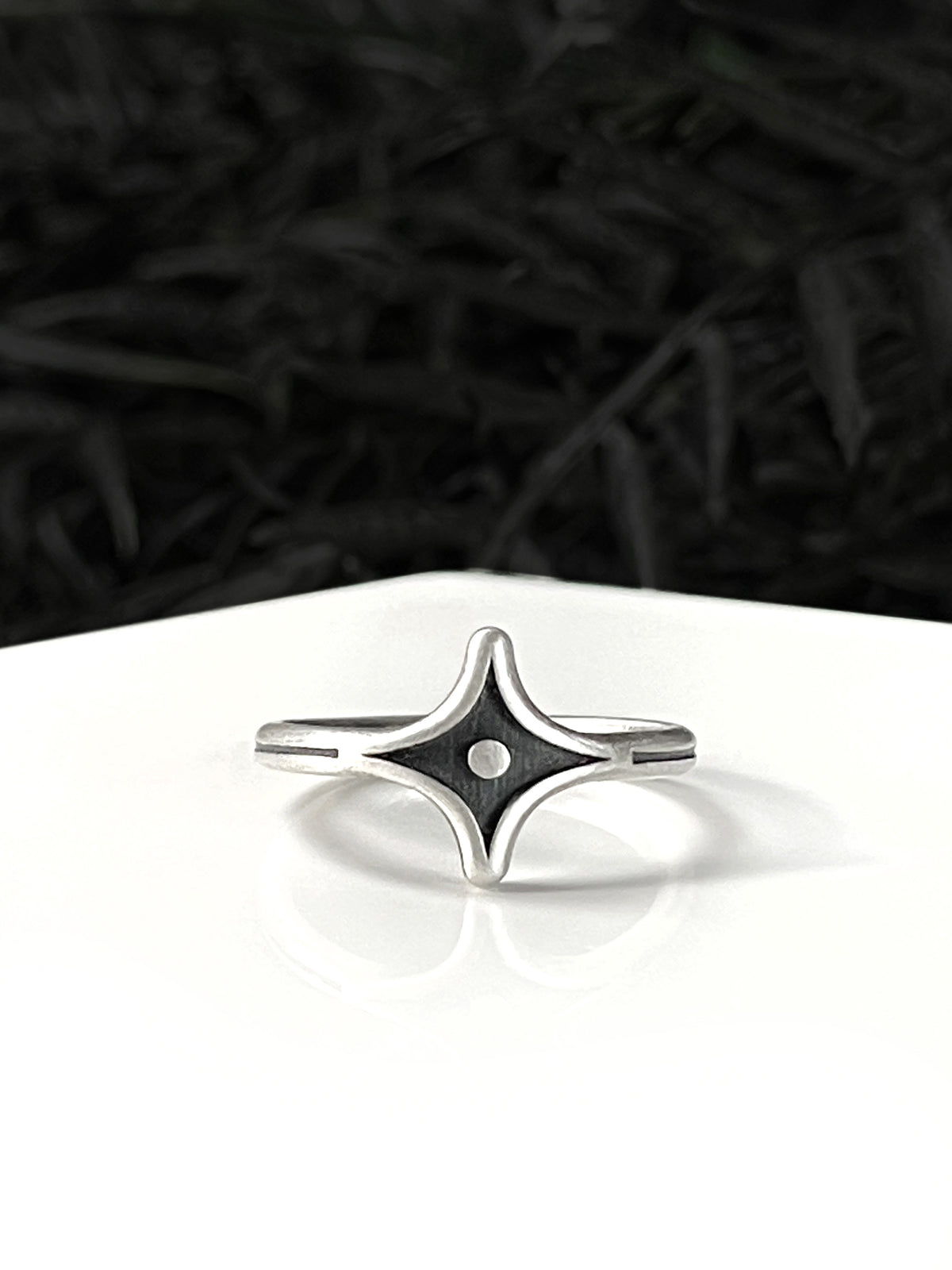 Interstellar Ring - A Ring for Cosmic Wanderers – Hypnovamp