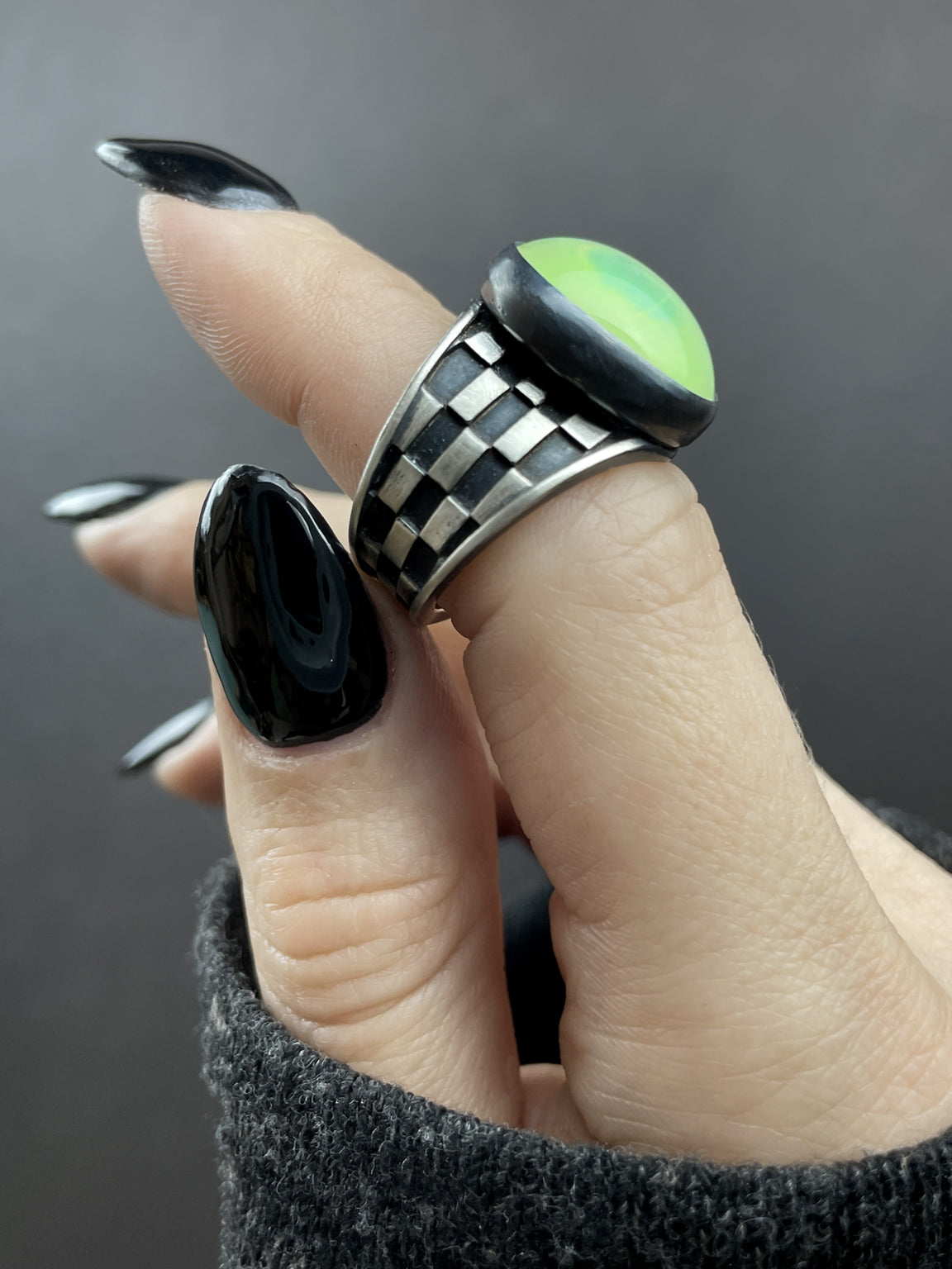 Sterling Silver & Uranium Glass Op Art Checkerboard Ring – Hypnovamp