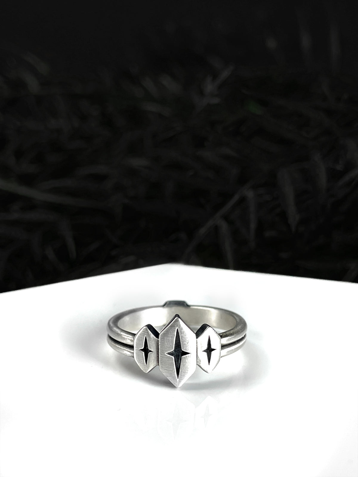 Triad Ring – Hypnovamp